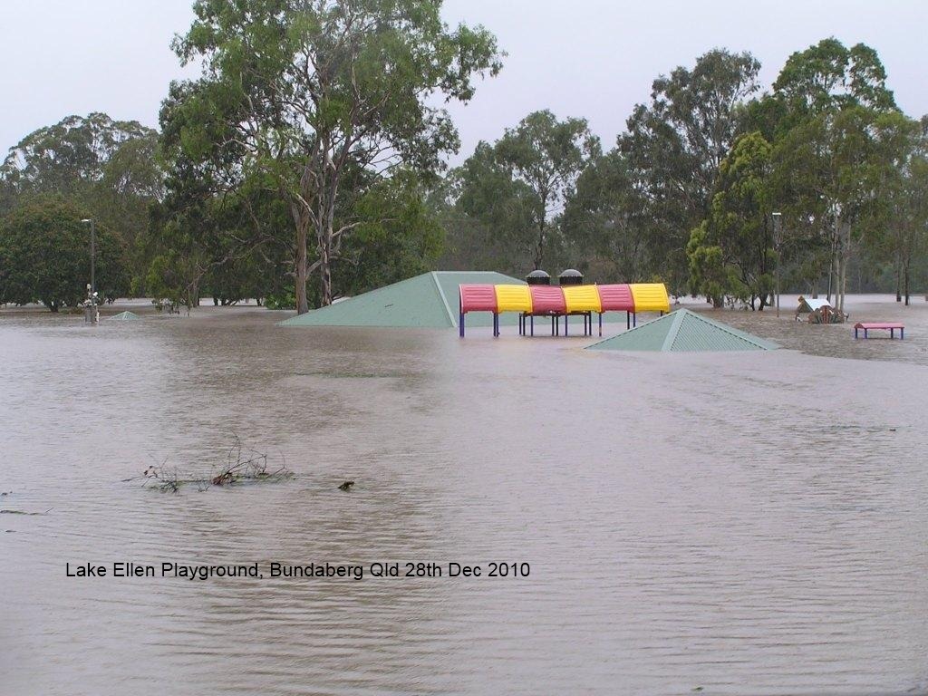 Lake-Ellen-Playground-28-12-10.jpg – Whycal’s Blog